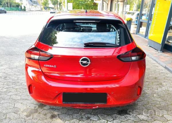 Red Opel Corsa 2021 in Riga, with an engine capacity of 1.40 L and mileage of 39 thousand km for 15300 €, photo 5 on AUTOMOTO.COM.LV