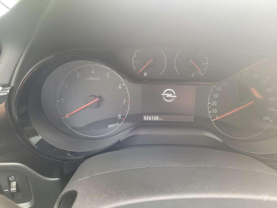 Sarkans Opel Corsa 2021 Vilkaviškis, ar dzinēja tilpumu 1.20 L un nobraukumu 26 tūkst. km par 7600 €, foto 12 vietnē AUTOMOTO.COM.LV