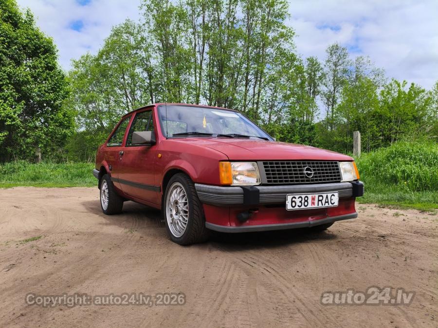 Красный Опель Корса 1986 в Таллин, объемом двигателя 1.20 л и пробегом 48 тыс. км за 2250 €, фото 6 на AUTOMOTO.COM.LV