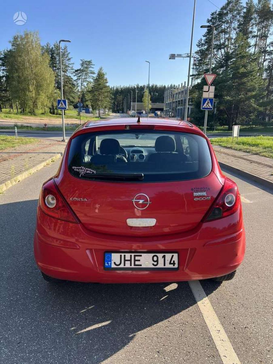 Red Opel Corsa 2008 in Vilnius, with an engine capacity of 1.00 L and mileage of 172 thousand km for 950 €, photo 3 on AUTOMOTO.COM.LV