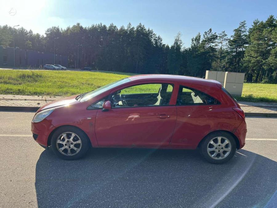 Red Opel Corsa 2008 in Vilnius, with an engine capacity of 1.00 L and mileage of 172 thousand km for 950 €, photo 10 on AUTOMOTO.COM.LV