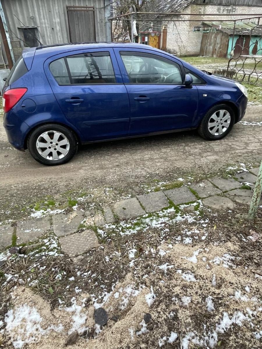 Opel Corsa 2007 in Radviliskis, with an engine capacity of 1.30 L and mileage of 352 thousand km for 1200 €, photo 8 on AUTOMOTO.COM.LV