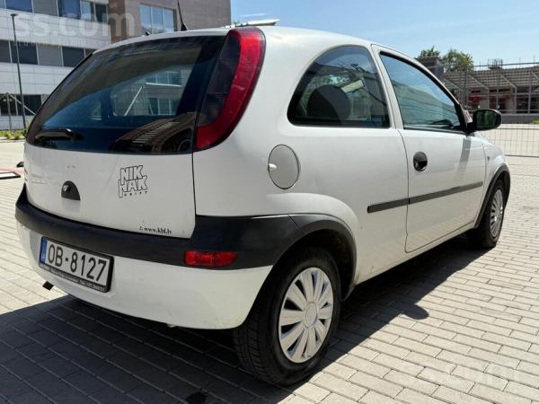 White Opel Corsa 2001 in Riga, with an engine capacity of 1.00 L and mileage of 0 thousand km for 900 €, photo 3 on AUTOMOTO.COM.LV