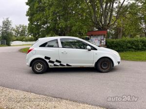 Balts Opel Corsa 2008 Tallina, ar dzinēja tilpumu 1.40 L un nobraukumu 0 tūkst. km par 400 €, foto 4 vietnē AUTOMOTO.COM.LV