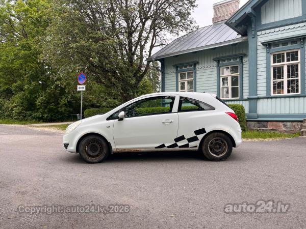 Balts Opel Corsa 2008 Tallina, ar dzinēja tilpumu 1.40 L un nobraukumu 0 tūkst. km par 400 €, foto 6 vietnē AUTOMOTO.COM.LV