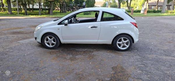 Balts Opel Corsa 2009 Kėdainiai, ar dzinēja tilpumu 1.36 L un nobraukumu 190 tūkst. km par 1100 €, foto 5 vietnē AUTOMOTO.COM.LV
