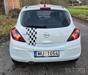 Balts Opel Corsa 2010 Cēsis, ar dzinēja tilpumu 1.40 L un nobraukumu 184 tūkst. km par 2888 €, foto 3 vietnē AUTOMOTO.COM.LV