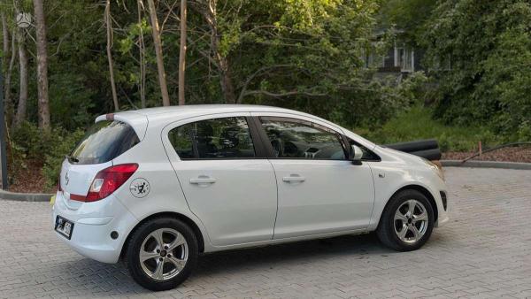 Balts Opel Corsa 2011 Viļņa, ar dzinēja tilpumu 1.39 L un nobraukumu 256 tūkst. km par 1950 €, foto 6 vietnē AUTOMOTO.COM.LV