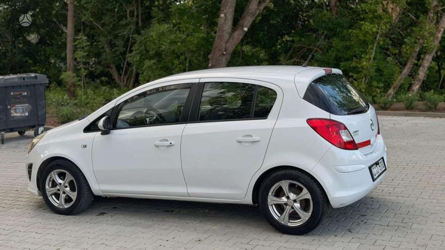 Balts Opel Corsa 2011 Viļņa, ar dzinēja tilpumu 1.39 L un nobraukumu 256 tūkst. km par 1950 €, foto 10 vietnē AUTOMOTO.COM.LV