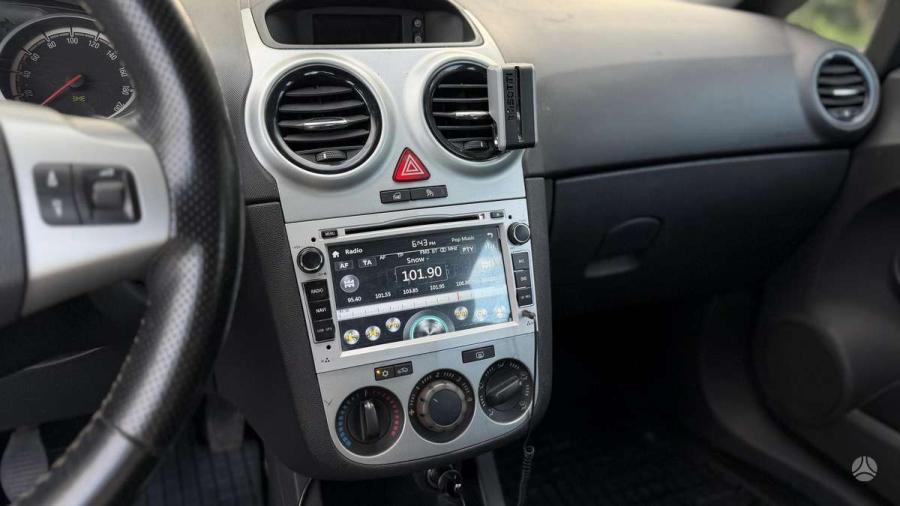 Balts Opel Corsa 2011 Viļņa, ar dzinēja tilpumu 1.39 L un nobraukumu 256 tūkst. km par 1950 €, foto 17 vietnē AUTOMOTO.COM.LV