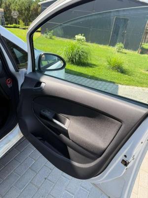 Balts Opel Corsa 2011 Kretinga, ar dzinēja tilpumu 1.23 L un nobraukumu 238 tūkst. km par 1700 €, foto 15 vietnē AUTOMOTO.COM.LV