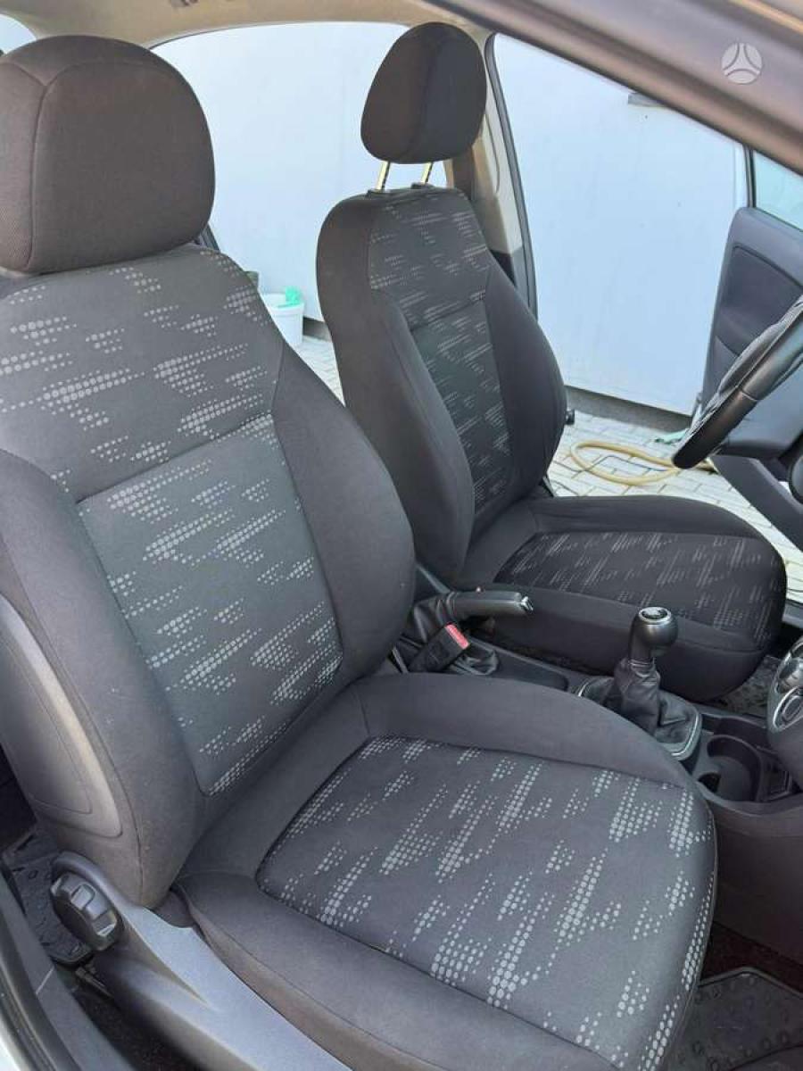 Balts Opel Corsa 2011 Kretinga, ar dzinēja tilpumu 1.23 L un nobraukumu 238 tūkst. km par 1700 €, foto 17 vietnē AUTOMOTO.COM.LV