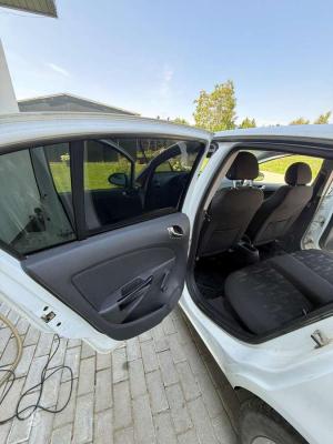 Balts Opel Corsa 2011 Kretinga, ar dzinēja tilpumu 1.23 L un nobraukumu 238 tūkst. km par 1700 €, foto 18 vietnē AUTOMOTO.COM.LV