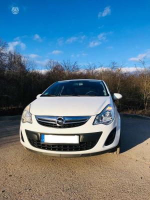 White Opel Corsa 2012 in Kaunas, with an engine capacity of 0.00 L and mileage of 300 thousand km for 968 €, photo 9 on AUTOMOTO.COM.LV