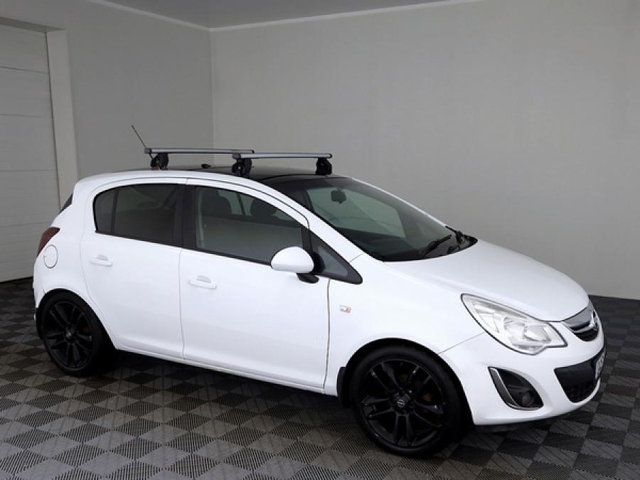 Balts Opel Corsa 2012 Tallina, ar dzinēja tilpumu 1.20 L un nobraukumu 234 tūkst. km par 999 €, foto 1 vietnē AUTOMOTO.COM.LV