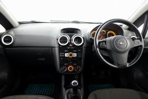 Balts Opel Corsa 2012 Tallina, ar dzinēja tilpumu 1.20 L un nobraukumu 234 tūkst. km par 999 €, foto 6 vietnē AUTOMOTO.COM.LV