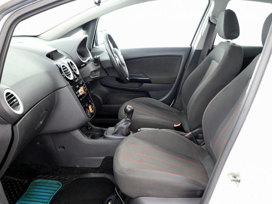 Balts Opel Corsa 2012 Tallina, ar dzinēja tilpumu 1.20 L un nobraukumu 234 tūkst. km par 999 €, foto 7 vietnē AUTOMOTO.COM.LV