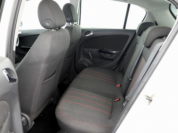 White Opel Corsa 2012 in Tallinn, with an engine capacity of 1.20 L and mileage of 234 thousand km for 999 €, photo 7 on AUTOMOTO.COM.LV