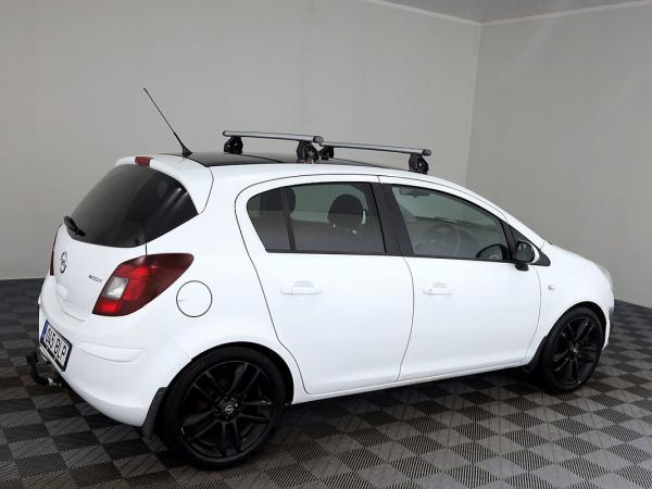 White Opel Corsa 2012 in Tallinn, with an engine capacity of 1.20 L and mileage of 234 thousand km for 999 €, photo 10 on AUTOMOTO.COM.LV