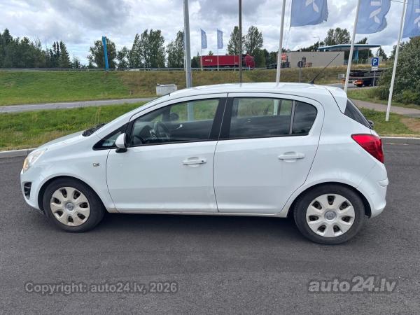 Balts Opel Corsa 2013 Tallina, ar dzinēja tilpumu 1.30 L un nobraukumu 254 tūkst. km par 2200 €, foto 11 vietnē AUTOMOTO.COM.LV