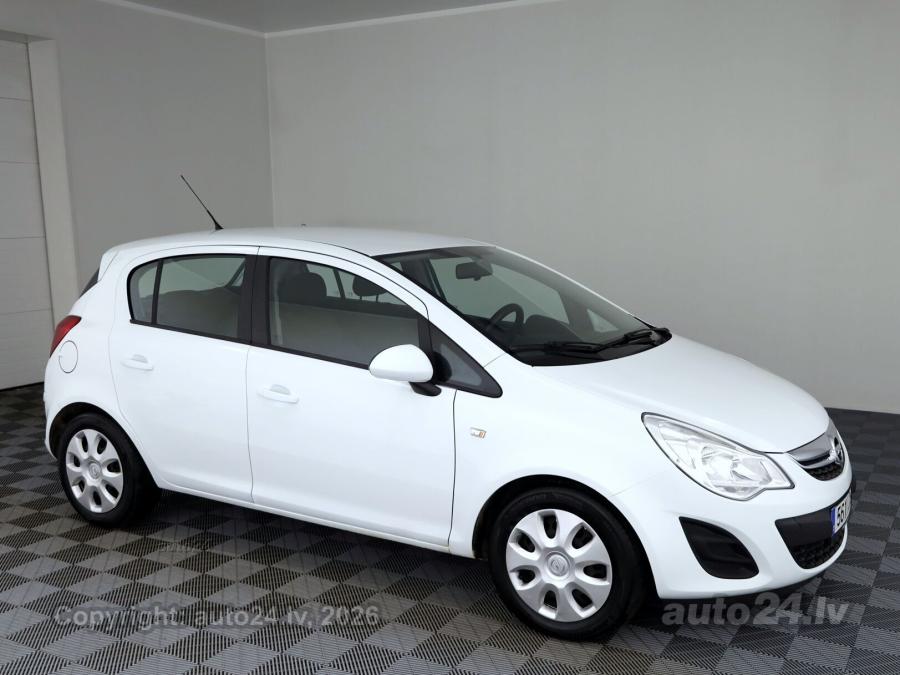 Balts Opel Corsa 2013 Tallina, ar dzinēja tilpumu 1.20 L un nobraukumu 255 tūkst. km par 1799 €, foto 1 vietnē AUTOMOTO.COM.LV