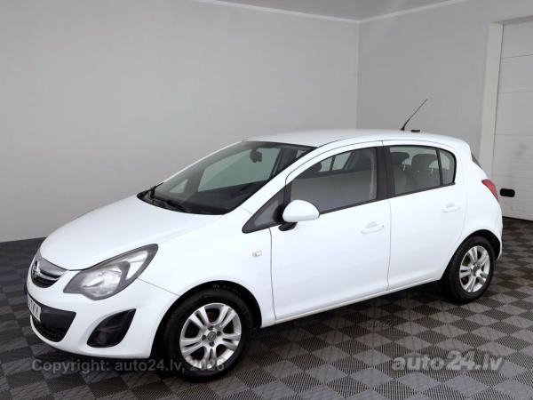 White Opel Corsa 2014 in Tallinn, with an engine capacity of 1.20 L and mileage of 252 thousand km for 1999 €, photo 2 on AUTOMOTO.COM.LV