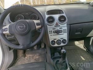 White Opel Corsa 2014 in Riga, with an engine capacity of 1.30 L and mileage of 191 thousand km for 2350 €, photo 8 on AUTOMOTO.COM.LV