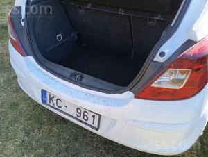 White Opel Corsa 2014 in Riga, with an engine capacity of 1.30 L and mileage of 191 thousand km for 2350 €, photo 20 on AUTOMOTO.COM.LV