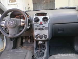 White Opel Corsa 2014 in Riga, with an engine capacity of 1.30 L and mileage of 191 thousand km for 2350 €, photo 22 on AUTOMOTO.COM.LV