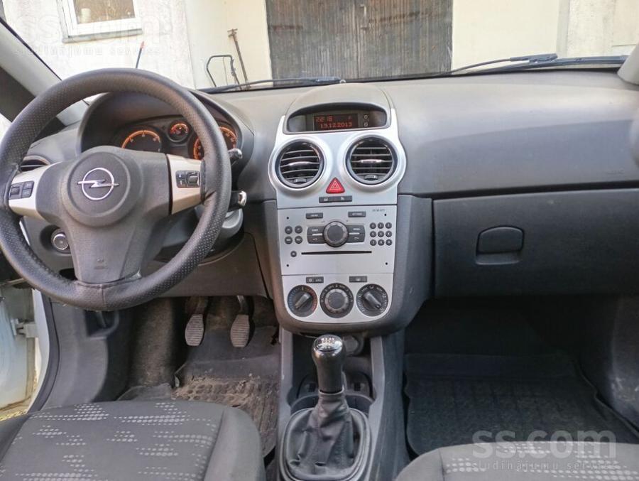 White Opel Corsa 2014 in Riga, with an engine capacity of 1.30 L and mileage of 191 thousand km for 2350 €, photo 22 on AUTOMOTO.COM.LV