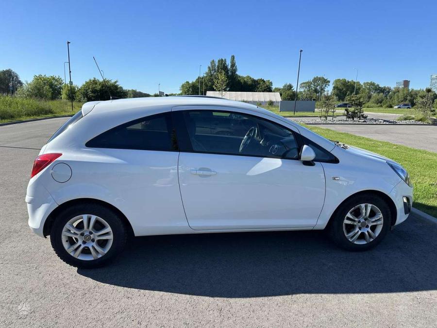 Balts Opel Corsa 2014 Klaipėda, ar dzinēja tilpumu 1.25 L un nobraukumu 217 tūkst. km par 3500 €, foto 6 vietnē AUTOMOTO.COM.LV