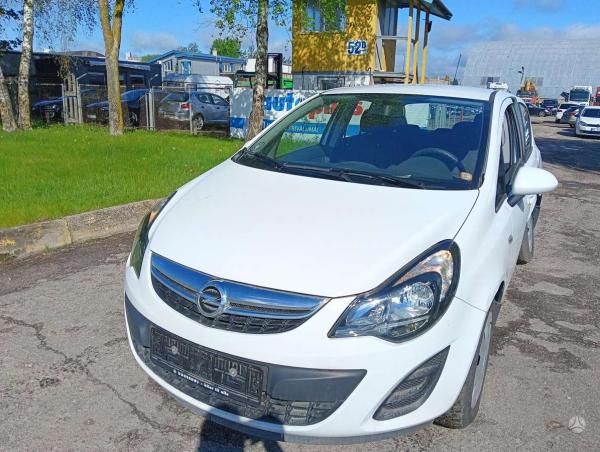 White Opel Corsa 2014 in Marijampole, with an engine capacity of 1.23 L and mileage of 38 thousand km for 2500 €, photo 4 on AUTOMOTO.COM.LV