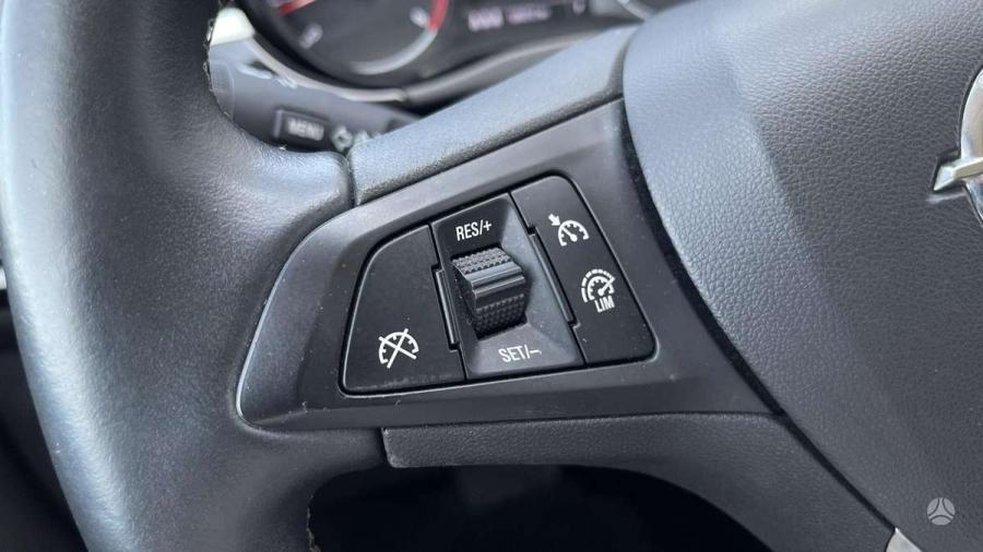 Balts Opel Corsa 2015 Marijampole, ar dzinēja tilpumu 1.40 L un nobraukumu 126 tūkst. km par 7200 €, foto 17 vietnē AUTOMOTO.COM.LV