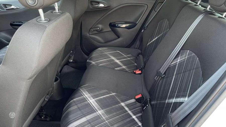 Balts Opel Corsa 2015 Marijampole, ar dzinēja tilpumu 1.40 L un nobraukumu 126 tūkst. km par 7200 €, foto 24 vietnē AUTOMOTO.COM.LV