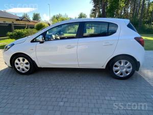 White Opel Corsa 2016 in Riga, with an engine capacity of 1.40 L and mileage of 191 thousand km for 4890 €, photo 4 on AUTOMOTO.COM.LV