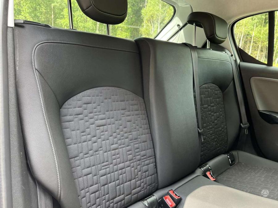 Balts Opel Corsa 2016 Tauragė, ar dzinēja tilpumu 1.25 L un nobraukumu 200 tūkst. km par 3250 €, foto 18 vietnē AUTOMOTO.COM.LV