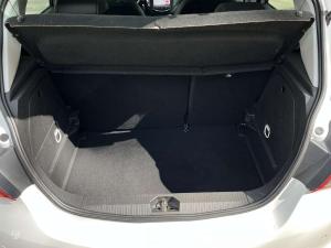 Balts Opel Corsa 2016 Tauragė, ar dzinēja tilpumu 1.25 L un nobraukumu 200 tūkst. km par 3250 €, foto 20 vietnē AUTOMOTO.COM.LV