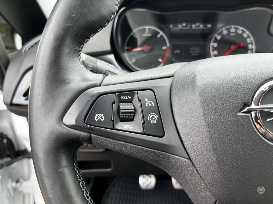 Белый Опель Корса 2017 в Таураге, объемом двигателя 1.25 л и пробегом 164 тыс. км за 3950 €, фото 18 на AUTOMOTO.COM.LV