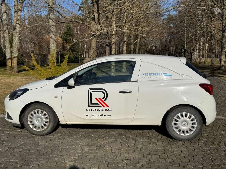 White Opel Corsa 2017 in Klaipeda, with an engine capacity of 1.40 L and mileage of 165 thousand km for 3630 €, photo 1 on AUTOMOTO.COM.LV