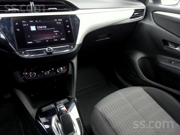 White Opel Corsa 2020 in Riga, with an engine capacity of 1.40 L and mileage of 86 thousand km for 12900 €, photo 10 on AUTOMOTO.COM.LV