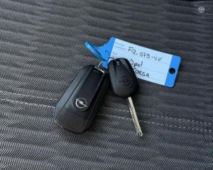 Balts Opel Corsa 2020 Tauragė, ar dzinēja tilpumu 1.20 L un nobraukumu 170 tūkst. km par 5300 €, foto 15 vietnē AUTOMOTO.COM.LV