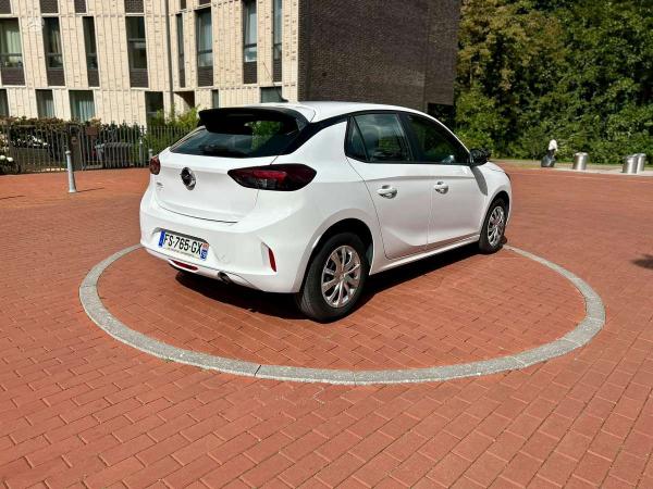 Opel Corsa 2020 in Vilnius on AUTOMOTO.COM.LV White Opel Corsa 2020 in Vilnius, with an engine capacity of 1.20 L and mileage of 61 thousand km for 6900 €, photo 5 on AUTOMOTO.COM.LV