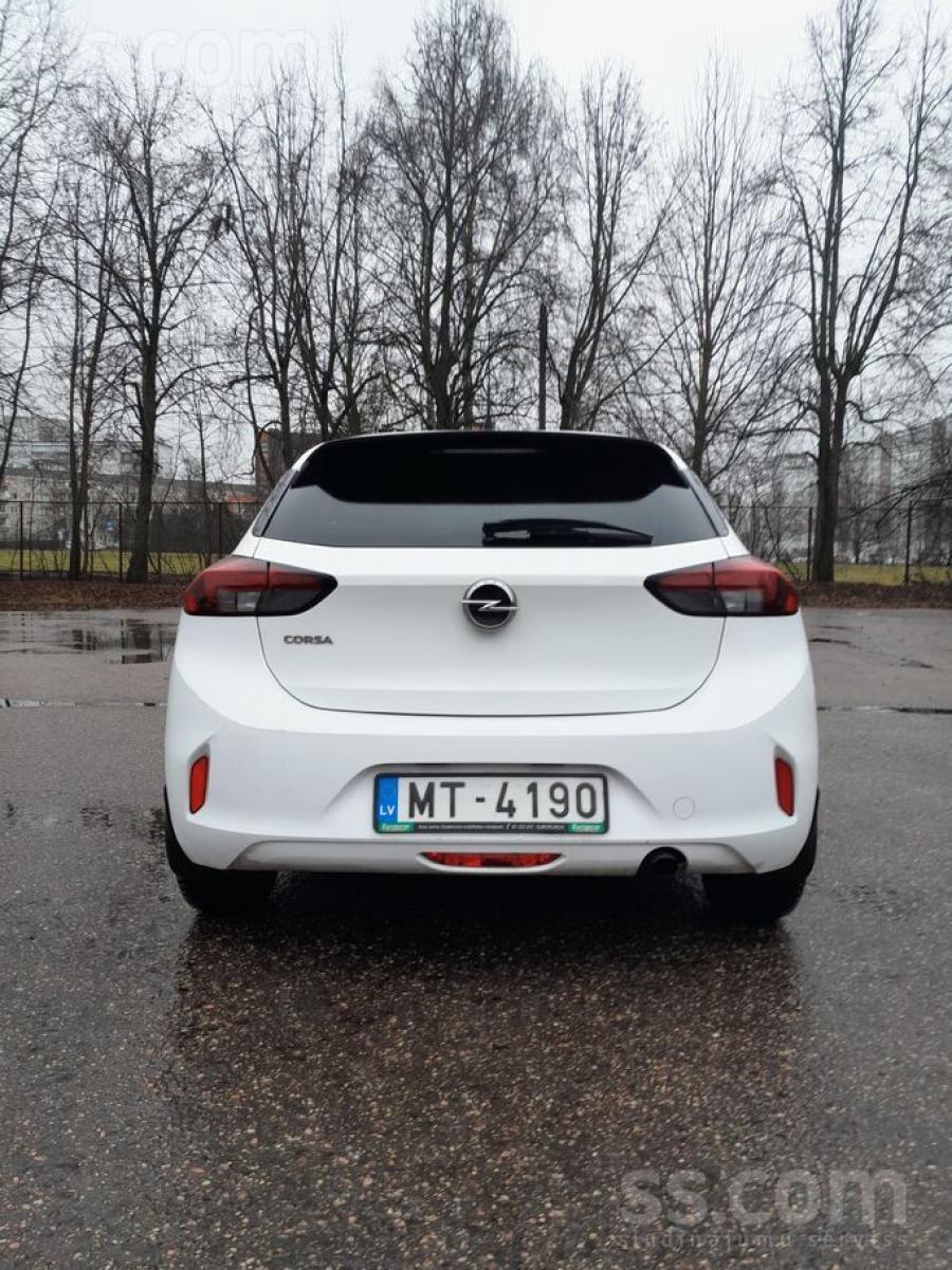 White Opel Corsa 2021 in Riga, with an engine capacity of 1.50 L and mileage of 153 thousand km for 8700 €, photo 2 on AUTOMOTO.COM.LV