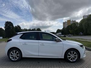 White Opel Corsa 2021 in Kaunas, with an engine capacity of 1.50 L and mileage of 165 thousand km for 6850 €, photo 4 on AUTOMOTO.COM.LV