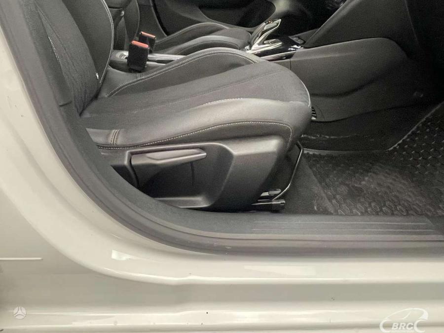Balts Opel Corsa 2021 Viļņa, ar dzinēja tilpumu 0.00 L un nobraukumu 40 tūkst. km par 10900 €, foto 8 vietnē AUTOMOTO.COM.LV