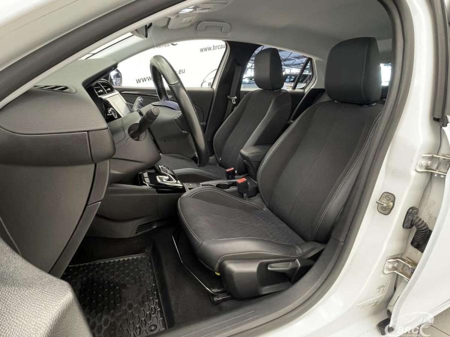 Balts Opel Corsa 2021 Viļņa, ar dzinēja tilpumu 0.00 L un nobraukumu 40 tūkst. km par 10900 €, foto 24 vietnē AUTOMOTO.COM.LV
