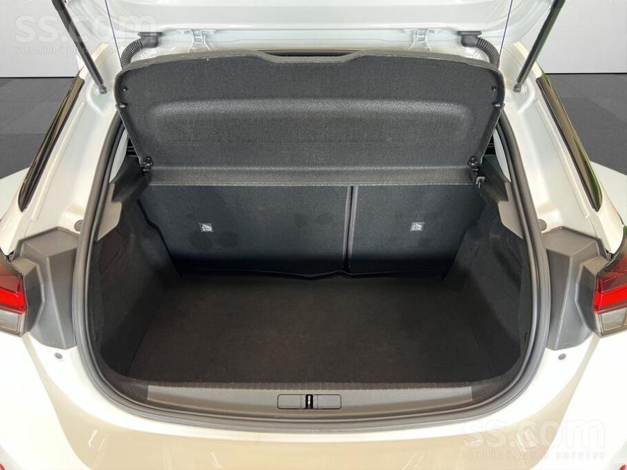 White Opel Corsa 2021 in Riga, with an engine capacity of 1.20 L and mileage of 97 thousand km for 8490 €, photo 18 on AUTOMOTO.COM.LV