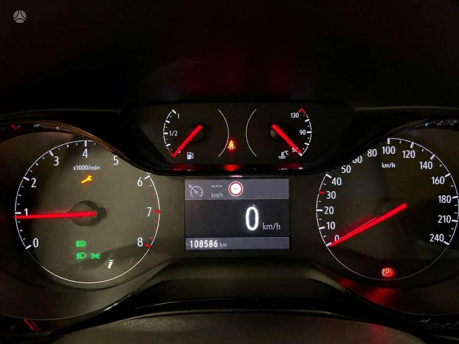 White Opel Corsa 2022 in Marijampole, with an engine capacity of 1.20 L and mileage of 109 thousand km for 7623 €, photo 10 on AUTOMOTO.COM.LV