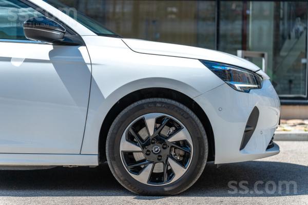 Balts Opel Corsa 2022 Rīga, ar dzinēja tilpumu 1.20 L un nobraukumu 27 tūkst. km par 16990 €, foto 8 vietnē AUTOMOTO.COM.LV