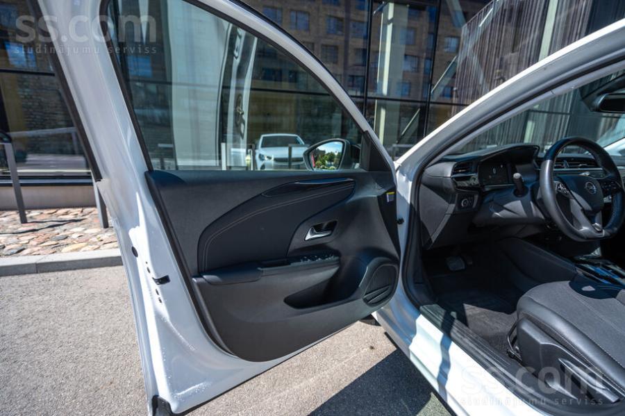 White Opel Corsa 2022 in Riga, with an engine capacity of 1.20 L and mileage of 27 thousand km for 16990 €, photo 17 on AUTOMOTO.COM.LV